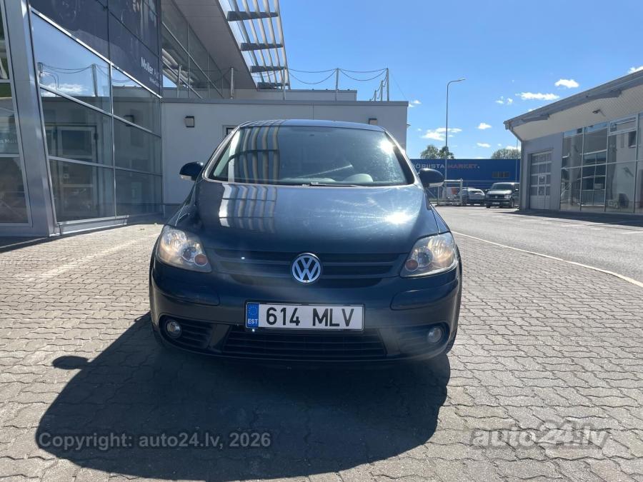 Blue Volkswagen Golf Plus 2009 in Johvi, with an engine capacity of 1.90 L and mileage of 185 thousand km for 2200 €, photo 8 on AUTOMOTO.COM.LV