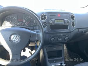 Blue Volkswagen Golf Plus 2009 in Johvi, with an engine capacity of 1.90 L and mileage of 185 thousand km for 2200 €, photo 12 on AUTOMOTO.COM.LV