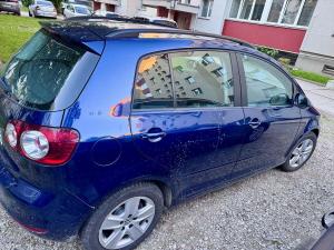 Blue Volkswagen Golf Plus 2009 in Kaunas, with an engine capacity of 1.39 L and mileage of 204 thousand km for 3500 €, photo 3 on AUTOMOTO.COM.LV