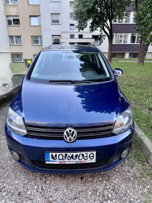 Blue Volkswagen Golf Plus 2009 in Kaunas, with an engine capacity of 1.39 L and mileage of 204 thousand km for 3500 €, photo 4 on AUTOMOTO.COM.LV