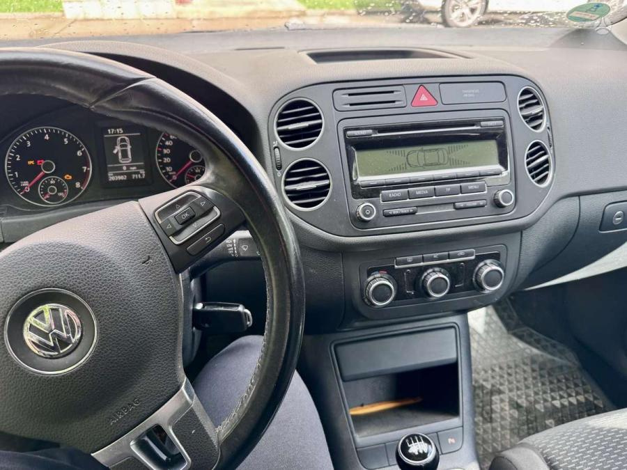 Blue Volkswagen Golf Plus 2009 in Kaunas, with an engine capacity of 1.39 L and mileage of 204 thousand km for 3500 €, photo 11 on AUTOMOTO.COM.LV
