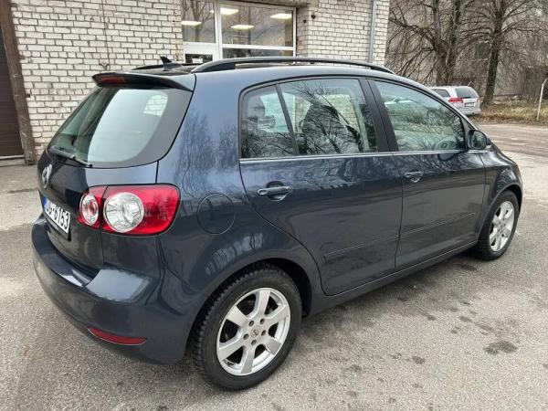 Zils Volkswagen Golf Plus 2009 Limbaži, ar dzinēja tilpumu 2.00 L un nobraukumu 327 tūkst. km par 4250 €, foto 4 vietnē AUTOMOTO.COM.LV