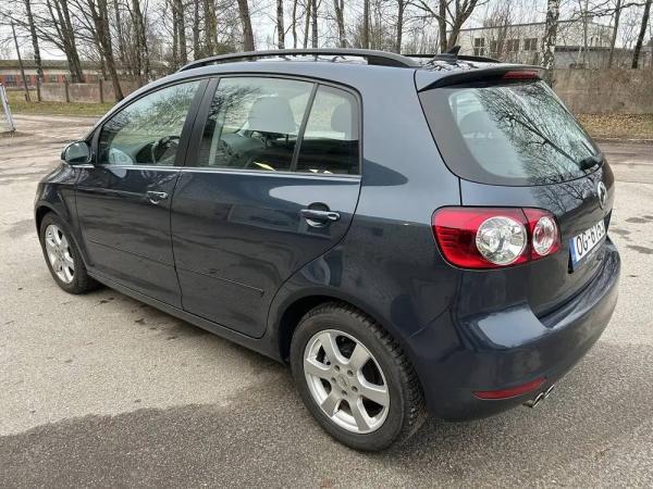 Zils Volkswagen Golf Plus 2009 Limbaži, ar dzinēja tilpumu 2.00 L un nobraukumu 327 tūkst. km par 4250 €, foto 6 vietnē AUTOMOTO.COM.LV