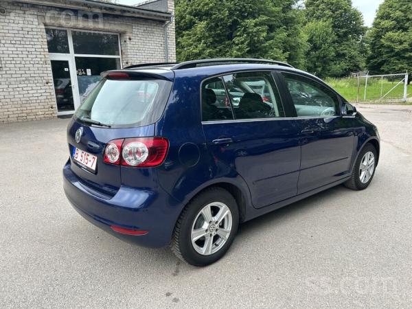 Blue Volkswagen Golf Plus 2009 in Limbazi, with an engine capacity of 2.00 L and mileage of 335 thousand km for 4250 €, photo 4 on AUTOMOTO.COM.LV