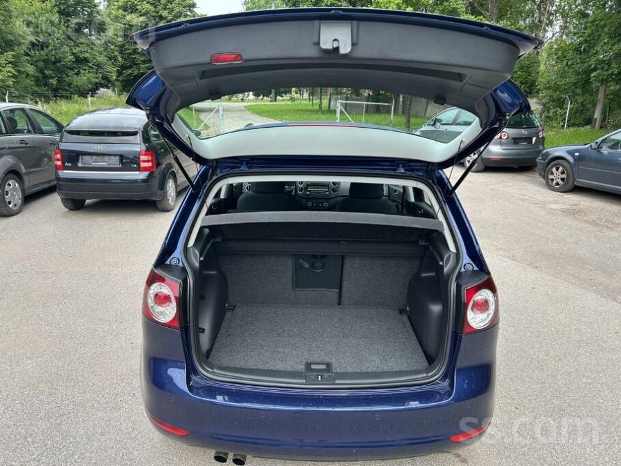 Zils Volkswagen Golf Plus 2009 Limbaži, ar dzinēja tilpumu 2.00 L un nobraukumu 335 tūkst. km par 4250 €, foto 8 vietnē AUTOMOTO.COM.LV