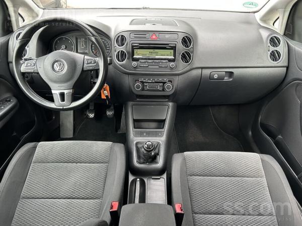 Blue Volkswagen Golf Plus 2009 in Limbazi, with an engine capacity of 2.00 L and mileage of 335 thousand km for 4250 €, photo 8 on AUTOMOTO.COM.LV
