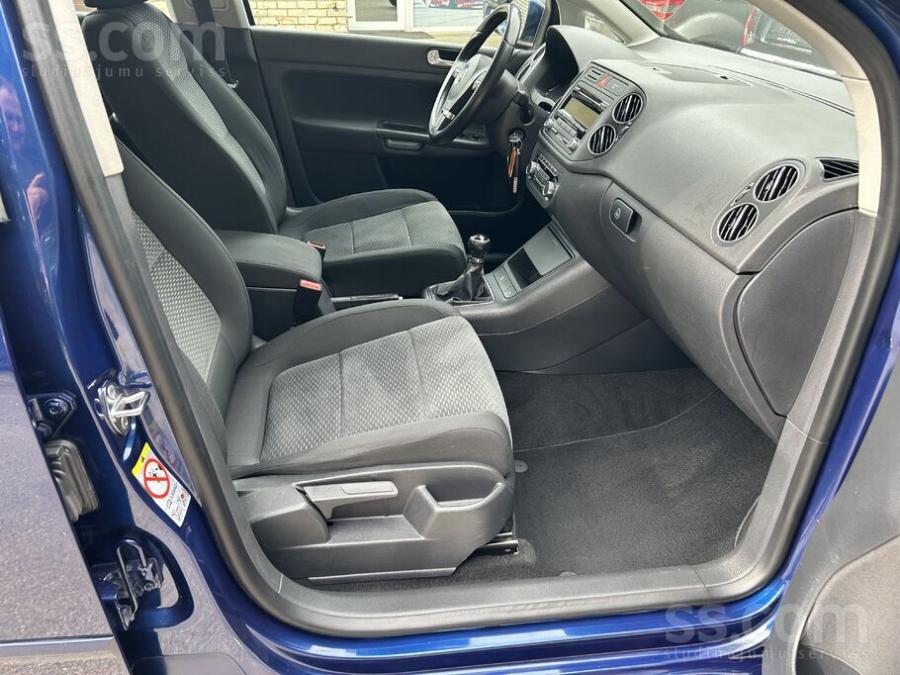 Zils Volkswagen Golf Plus 2009 Limbaži, ar dzinēja tilpumu 2.00 L un nobraukumu 335 tūkst. km par 4250 €, foto 10 vietnē AUTOMOTO.COM.LV