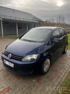 Blue Volkswagen Golf Plus 2009 in Riga, with an engine capacity of 2.00 L and mileage of 296 thousand km for 1850 €, photo 8 on AUTOMOTO.COM.LV