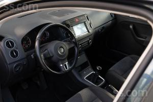 Blue Volkswagen Golf Plus 2009 in Riga, with an engine capacity of 1.40 L and mileage of 0 thousand km for 3500 €, photo 8 on AUTOMOTO.COM.LV