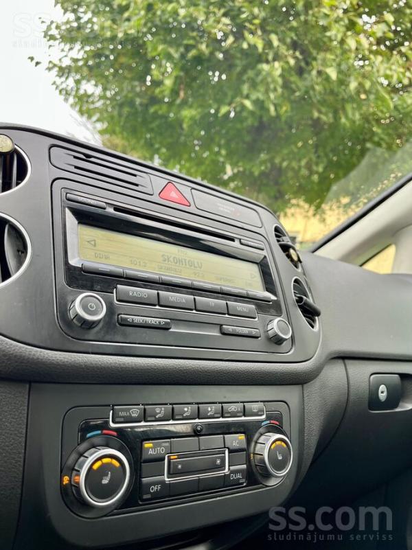 Zils Volkswagen Golf Plus 2009 Kuldīga, ar dzinēja tilpumu 2.00 L un nobraukumu 304 tūkst. km par 3150 €, foto 10 vietnē AUTOMOTO.COM.LV