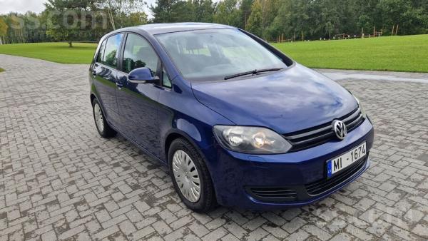 Zils Volkswagen Golf Plus 2009 Gulbene, ar dzinēja tilpumu 2.00 L un nobraukumu 294 tūkst. km par 3290 €, foto 3 vietnē AUTOMOTO.COM.LV