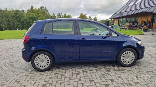 Zils Volkswagen Golf Plus 2009 Gulbene, ar dzinēja tilpumu 2.00 L un nobraukumu 294 tūkst. km par 3290 €, foto 6 vietnē AUTOMOTO.COM.LV