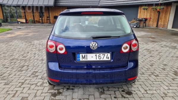 Zils Volkswagen Golf Plus 2009 Gulbene, ar dzinēja tilpumu 2.00 L un nobraukumu 294 tūkst. km par 3290 €, foto 9 vietnē AUTOMOTO.COM.LV