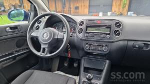 Zils Volkswagen Golf Plus 2009 Gulbene, ar dzinēja tilpumu 2.00 L un nobraukumu 294 tūkst. km par 2850 €, foto 14 vietnē AUTOMOTO.COM.LV