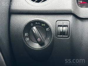 Zils Volkswagen Golf Plus 2009 Jelgava, ar dzinēja tilpumu 2.00 L un nobraukumu 0 tūkst. km par 2990 €, foto 31 vietnē AUTOMOTO.COM.LV