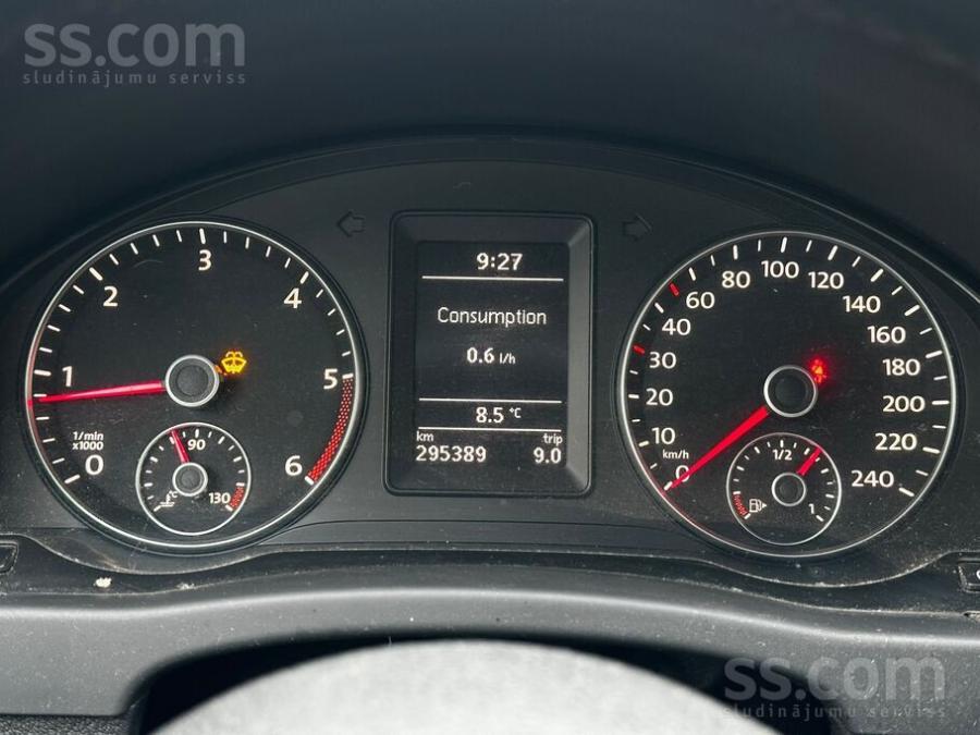 Zils Volkswagen Golf Plus 2009 Jelgava, ar dzinēja tilpumu 2.00 L un nobraukumu 0 tūkst. km par 2990 €, foto 33 vietnē AUTOMOTO.COM.LV