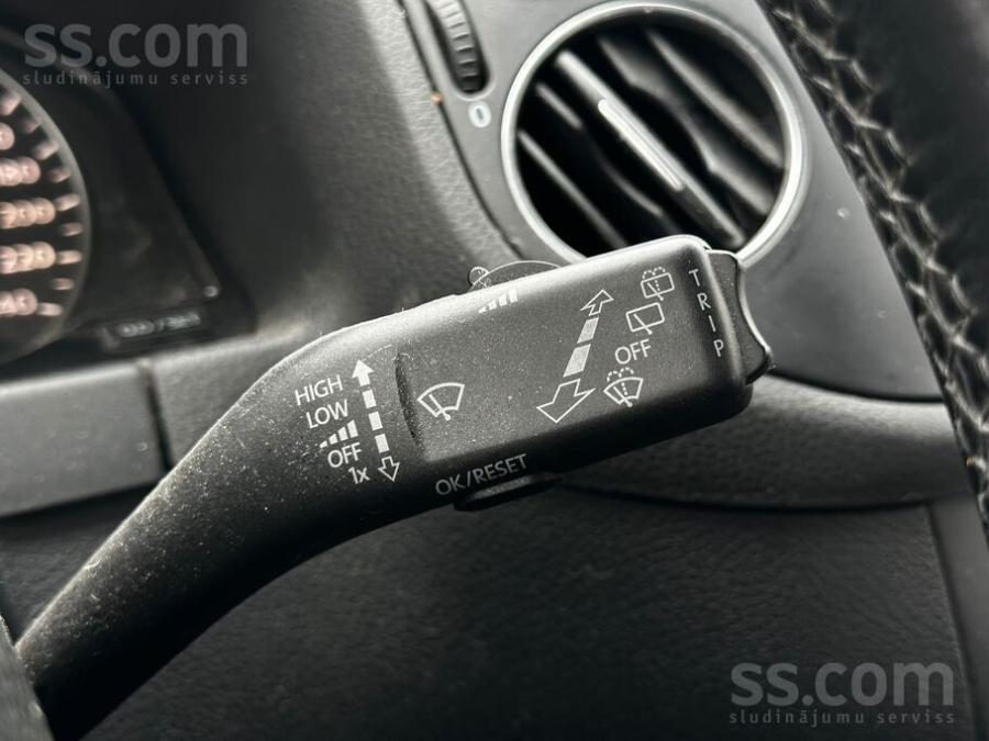 Zils Volkswagen Golf Plus 2009 Jelgava, ar dzinēja tilpumu 2.00 L un nobraukumu 0 tūkst. km par 2990 €, foto 45 vietnē AUTOMOTO.COM.LV