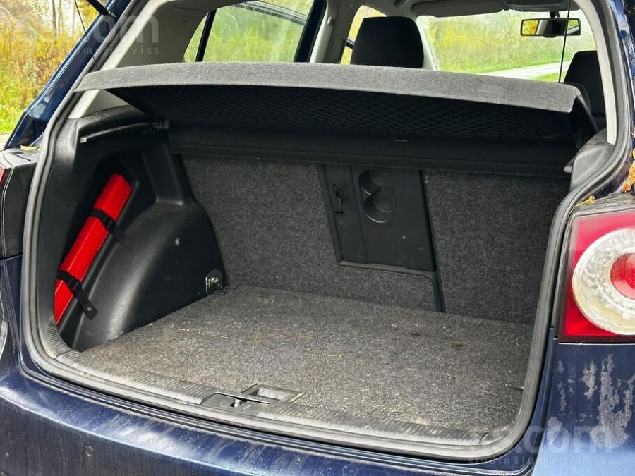 Zils Volkswagen Golf Plus 2009 Jelgava, ar dzinēja tilpumu 2.00 L un nobraukumu 0 tūkst. km par 2990 €, foto 46 vietnē AUTOMOTO.COM.LV