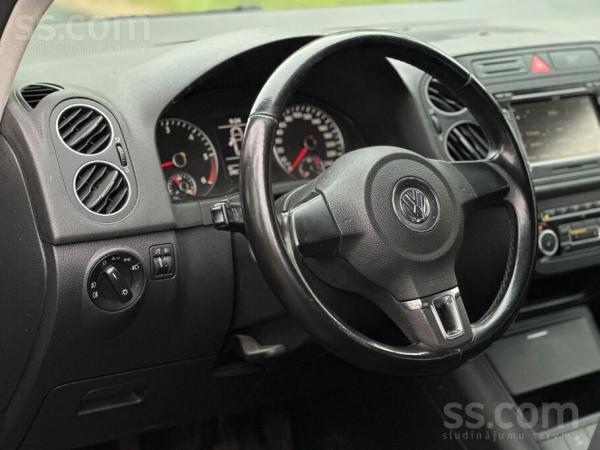 Zils Volkswagen Golf Plus 2009 Jelgava, ar dzinēja tilpumu 2.00 L un nobraukumu 0 tūkst. km par 2990 €, foto 8 vietnē AUTOMOTO.COM.LV