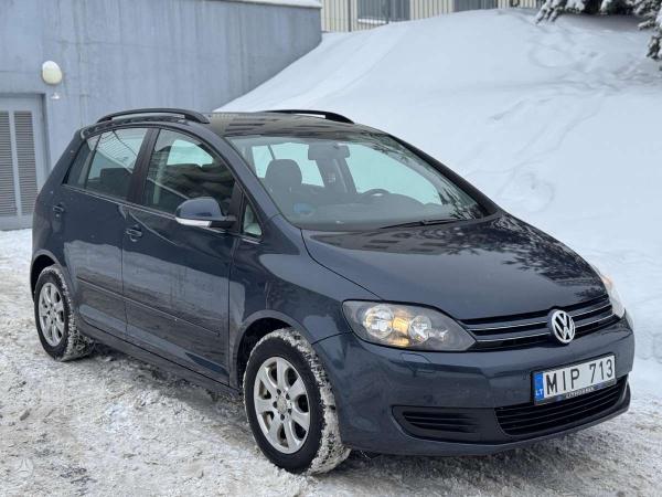Blue Volkswagen Golf Plus 2010 in Vilnius, with an engine capacity of 1.39 L and mileage of 159 thousand km for 3400 €, photo 1 on AUTOMOTO.COM.LV