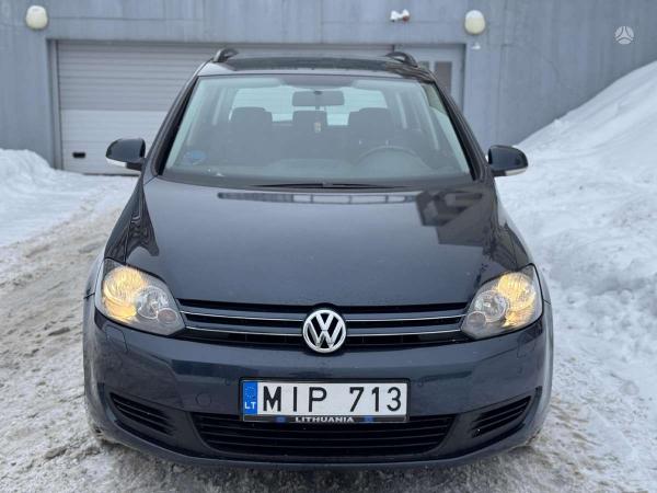 Blue Volkswagen Golf Plus 2010 in Vilnius, with an engine capacity of 1.39 L and mileage of 159 thousand km for 3400 €, photo 2 on AUTOMOTO.COM.LV