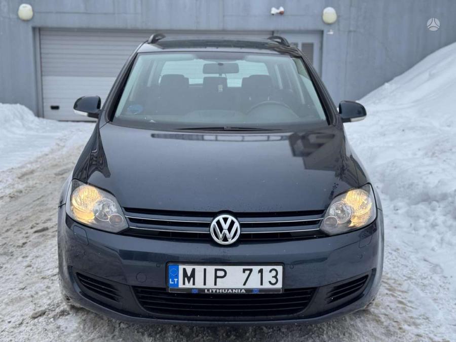 Zils Volkswagen Golf Plus 2010 Viļņa, ar dzinēja tilpumu 1.39 L un nobraukumu 159 tūkst. km par 3400 €, foto 2 vietnē AUTOMOTO.COM.LV
