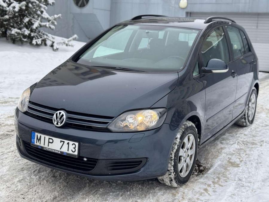 Zils Volkswagen Golf Plus 2010 Viļņa, ar dzinēja tilpumu 1.39 L un nobraukumu 159 tūkst. km par 3400 €, foto 3 vietnē AUTOMOTO.COM.LV