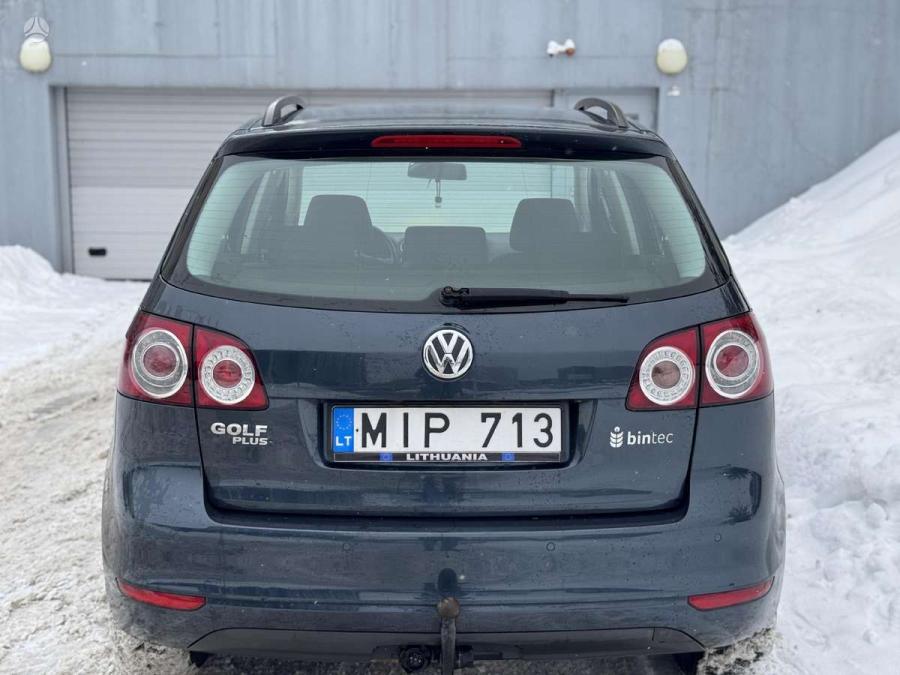 Zils Volkswagen Golf Plus 2010 Viļņa, ar dzinēja tilpumu 1.39 L un nobraukumu 159 tūkst. km par 3400 €, foto 5 vietnē AUTOMOTO.COM.LV