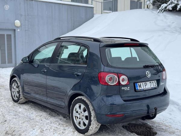 Blue Volkswagen Golf Plus 2010 in Vilnius, with an engine capacity of 1.39 L and mileage of 159 thousand km for 3400 €, photo 6 on AUTOMOTO.COM.LV