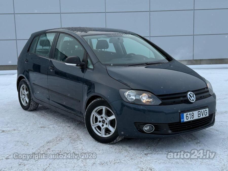 Blue Volkswagen Golf Plus 2010 in Tartu, with an engine capacity of 1.60 L and mileage of 260 thousand km for 3800 €, photo 3 on AUTOMOTO.COM.LV