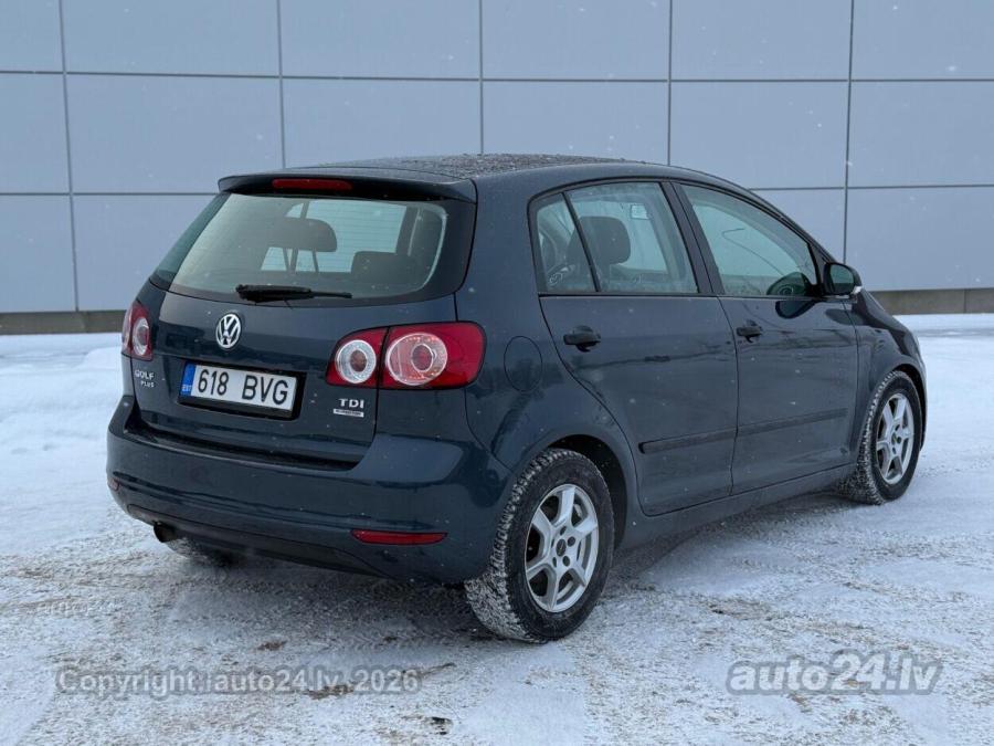 Blue Volkswagen Golf Plus 2010 in Tartu, with an engine capacity of 1.60 L and mileage of 260 thousand km for 3800 €, photo 6 on AUTOMOTO.COM.LV