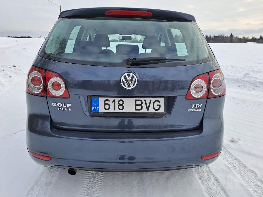 Blue Volkswagen Golf Plus 2010 in Paide, with an engine capacity of 0.00 L and mileage of 265 thousand km for 4990 €, photo 4 on AUTOMOTO.COM.LV