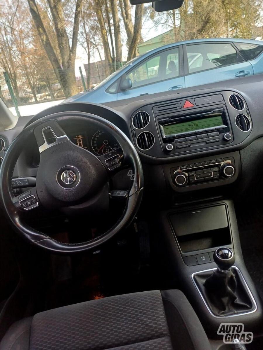 Zils Volkswagen Golf Plus 2010 Kauņa, ar dzinēja tilpumu 2.00 L un nobraukumu 325 tūkst. km par 2650 €, foto 8 vietnē AUTOMOTO.COM.LV