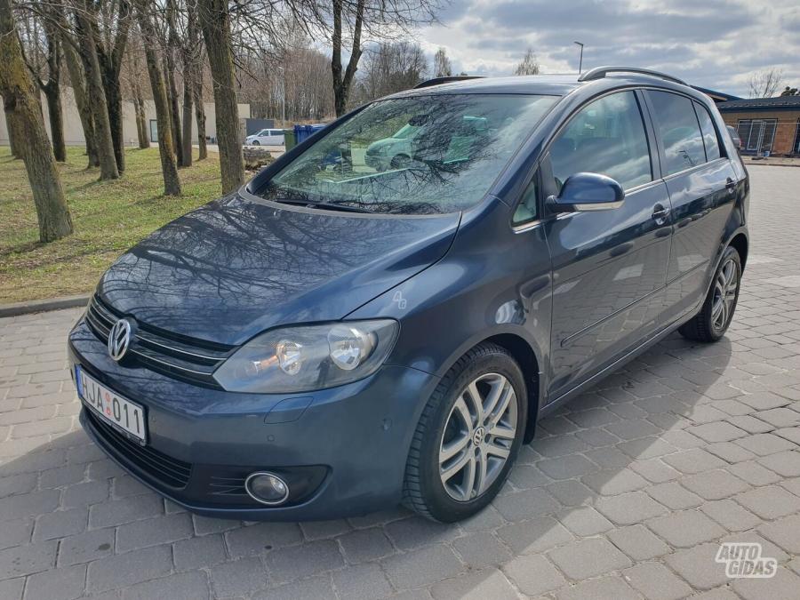 Blue Volkswagen Golf Plus 2010 in Kaunas, with an engine capacity of 1.60 L and mileage of 300 thousand km for 3350 €, photo 4 on AUTOMOTO.COM.LV