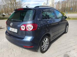 Blue Volkswagen Golf Plus 2010 in Kaunas, with an engine capacity of 1.60 L and mileage of 300 thousand km for 3350 €, photo 5 on AUTOMOTO.COM.LV