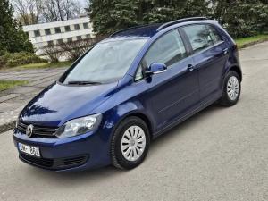 Blue Volkswagen Golf Plus 2010 in Jekabpils, with an engine capacity of 1.60 L and mileage of 264 thousand km for 4690 €, photo  on AUTOMOTO.COM.LV