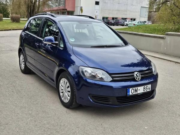 Zils Volkswagen Golf Plus 2010 Jēkabpils, ar dzinēja tilpumu 1.60 L un nobraukumu 264 tūkst. km par 4690 €, foto 4 vietnē AUTOMOTO.COM.LV
