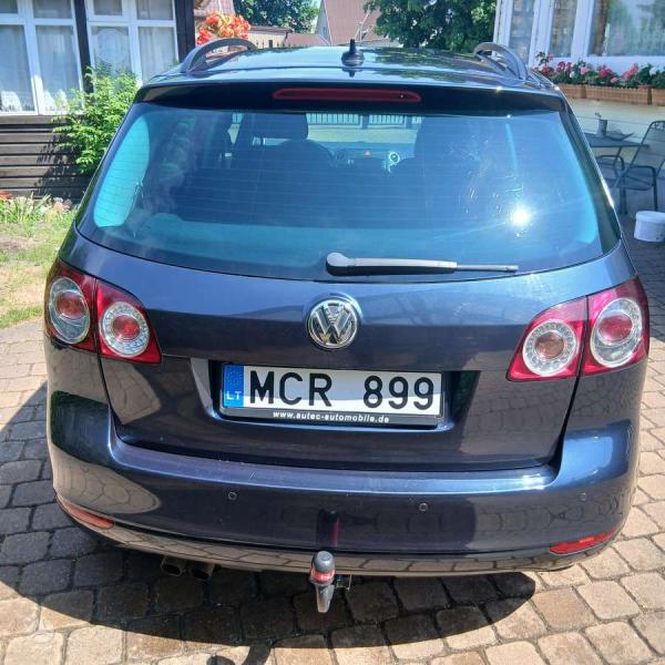 Blue Volkswagen Golf Plus 2010 in Palanga, with an engine capacity of 1.39 L and mileage of 223 thousand km for 4900 €, photo 2 on AUTOMOTO.COM.LV