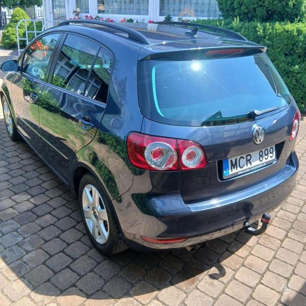 Blue Volkswagen Golf Plus 2010 in Palanga, with an engine capacity of 1.39 L and mileage of 223 thousand km for 4900 €, photo 3 on AUTOMOTO.COM.LV