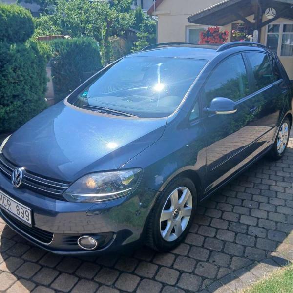 Blue Volkswagen Golf Plus 2010 in Palanga, with an engine capacity of 1.39 L and mileage of 223 thousand km for 4900 €, photo 4 on AUTOMOTO.COM.LV