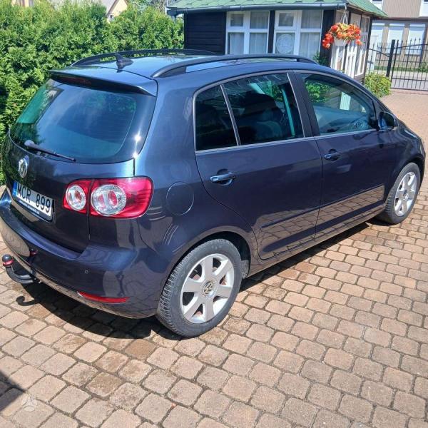 Blue Volkswagen Golf Plus 2010 in Palanga, with an engine capacity of 1.39 L and mileage of 223 thousand km for 4900 €, photo 6 on AUTOMOTO.COM.LV