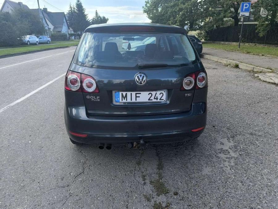 Blue Volkswagen Golf Plus 2010 in Kaunas, with an engine capacity of 1.40 L and mileage of 250 thousand km for 3750 €, photo 8 on AUTOMOTO.COM.LV