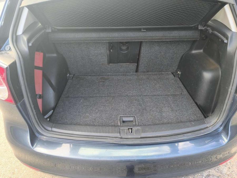 Blue Volkswagen Golf Plus 2010 in Kaunas, with an engine capacity of 1.40 L and mileage of 250 thousand km for 3750 €, photo 13 on AUTOMOTO.COM.LV