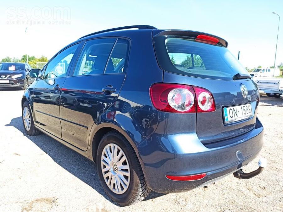 Zils Volkswagen Golf Plus 2010 Daugavpils, ar dzinēja tilpumu 1.60 L un nobraukumu 0 tūkst. km par 5650 €, foto 6 vietnē AUTOMOTO.COM.LV
