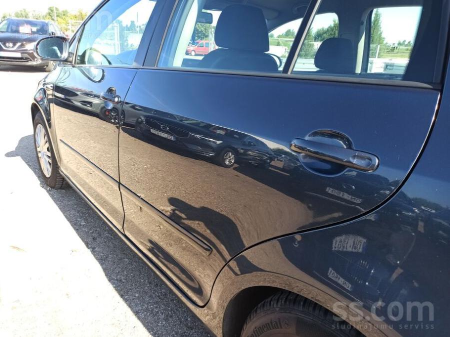 Zils Volkswagen Golf Plus 2010 Daugavpils, ar dzinēja tilpumu 1.60 L un nobraukumu 0 tūkst. km par 5650 €, foto 13 vietnē AUTOMOTO.COM.LV