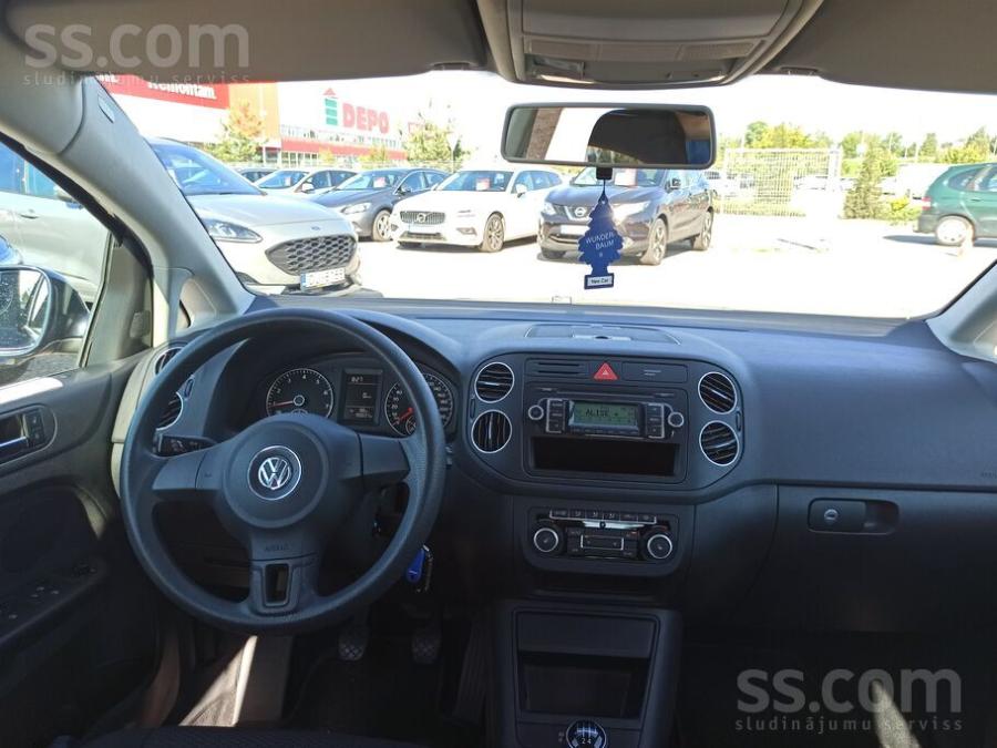 Zils Volkswagen Golf Plus 2010 Daugavpils, ar dzinēja tilpumu 1.60 L un nobraukumu 0 tūkst. km par 5650 €, foto 21 vietnē AUTOMOTO.COM.LV