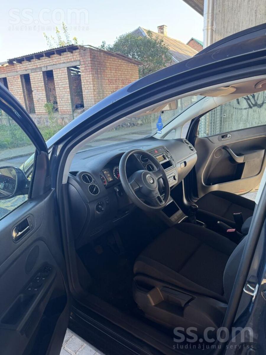 Zils Volkswagen Golf Plus 2010 Daugavpils, ar dzinēja tilpumu 1.60 L un nobraukumu 190 tūkst. km par 5250 €, foto 10 vietnē AUTOMOTO.COM.LV