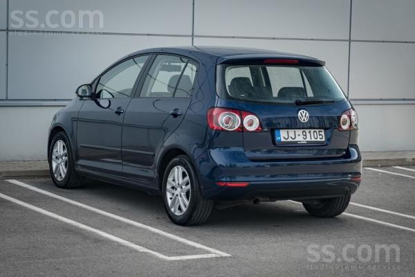 Blue Volkswagen Golf Plus 2011 in Riga, with an engine capacity of 1.60 L and mileage of 162 thousand km for 5500 €, photo 6 on AUTOMOTO.COM.LV