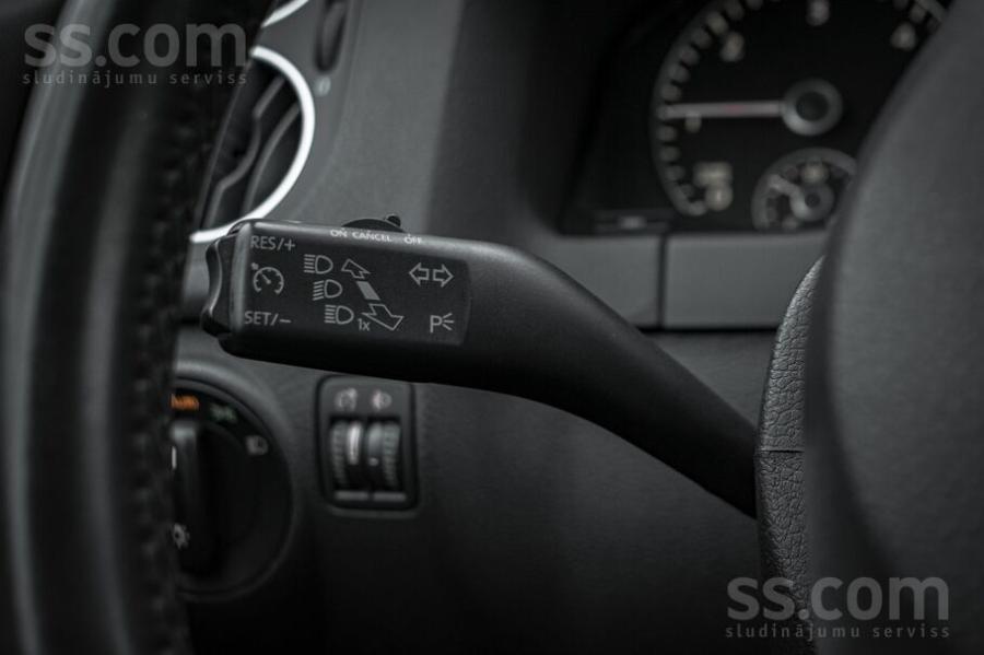 Blue Volkswagen Golf Plus 2011 in Riga, with an engine capacity of 1.60 L and mileage of 162 thousand km for 5500 €, photo 19 on AUTOMOTO.COM.LV