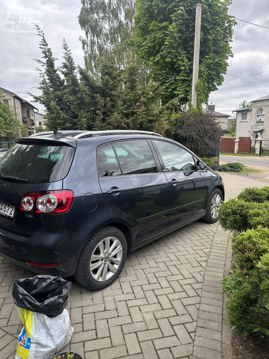 Zils Volkswagen Golf Plus 2011 Jonava, ar dzinēja tilpumu 1.20 L un nobraukumu 239 tūkst. km par 5100 €, foto 5 vietnē AUTOMOTO.COM.LV